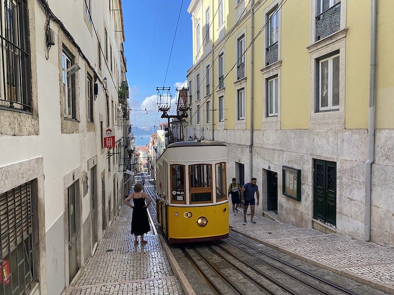 Which ATMs In Lisbon Should You Use (And Which To Avoid)?