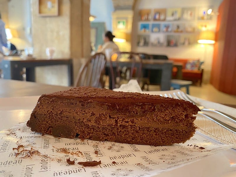 Landeau Chocolate Lisbon (Review): Best Cake In The World?