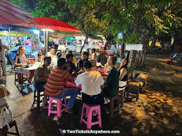 Visiting The Chiang Mai Gate Market (All You Need To Know)